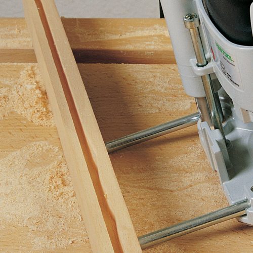 Faire une rainure sur chant avec une défonceuse | DIY Family